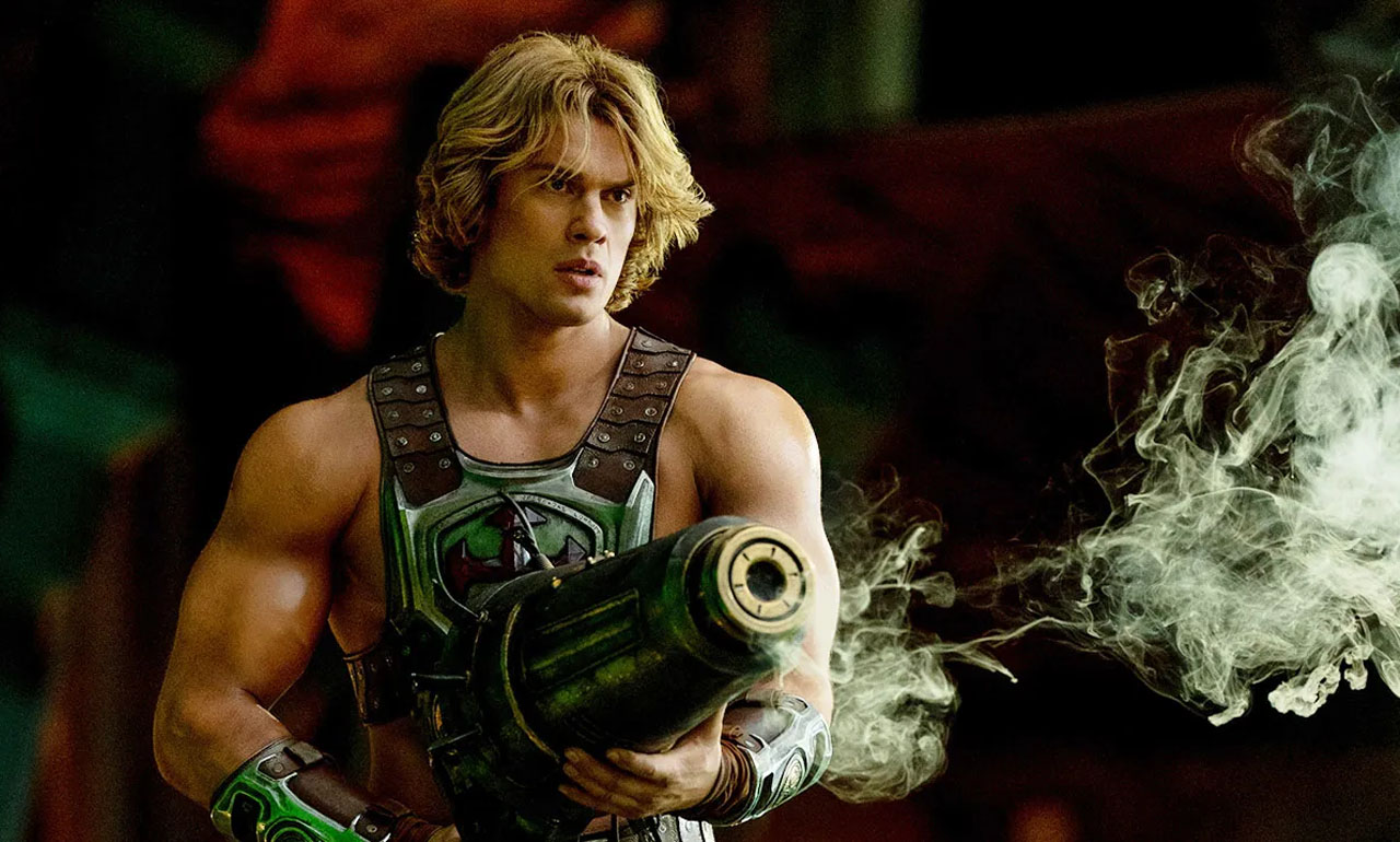 Crítica Amos del universo: Nicholas Galitzine protagoniza una película ...